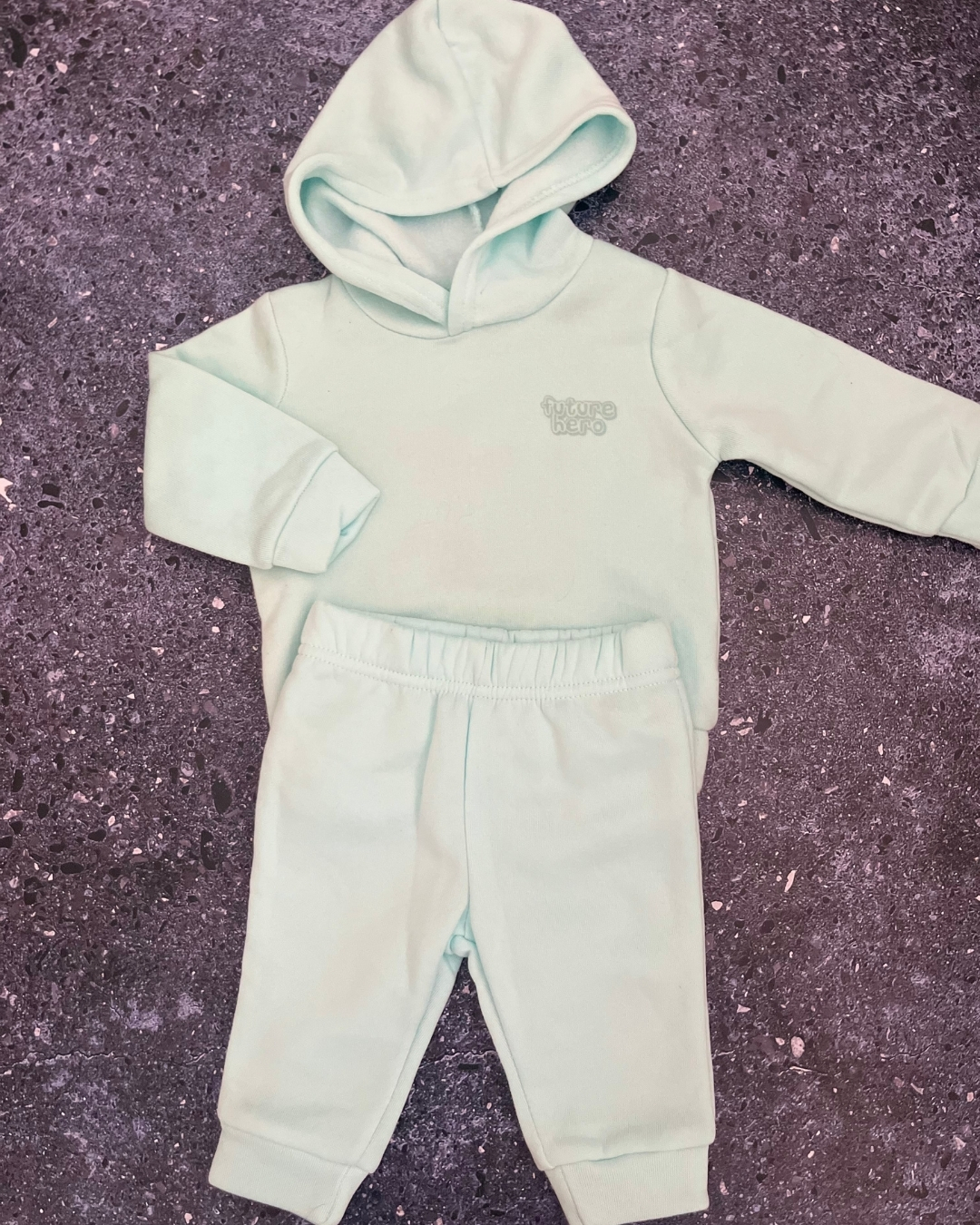 Future Hero turquoise tracksuit set 0/3M – Nearly New Kids